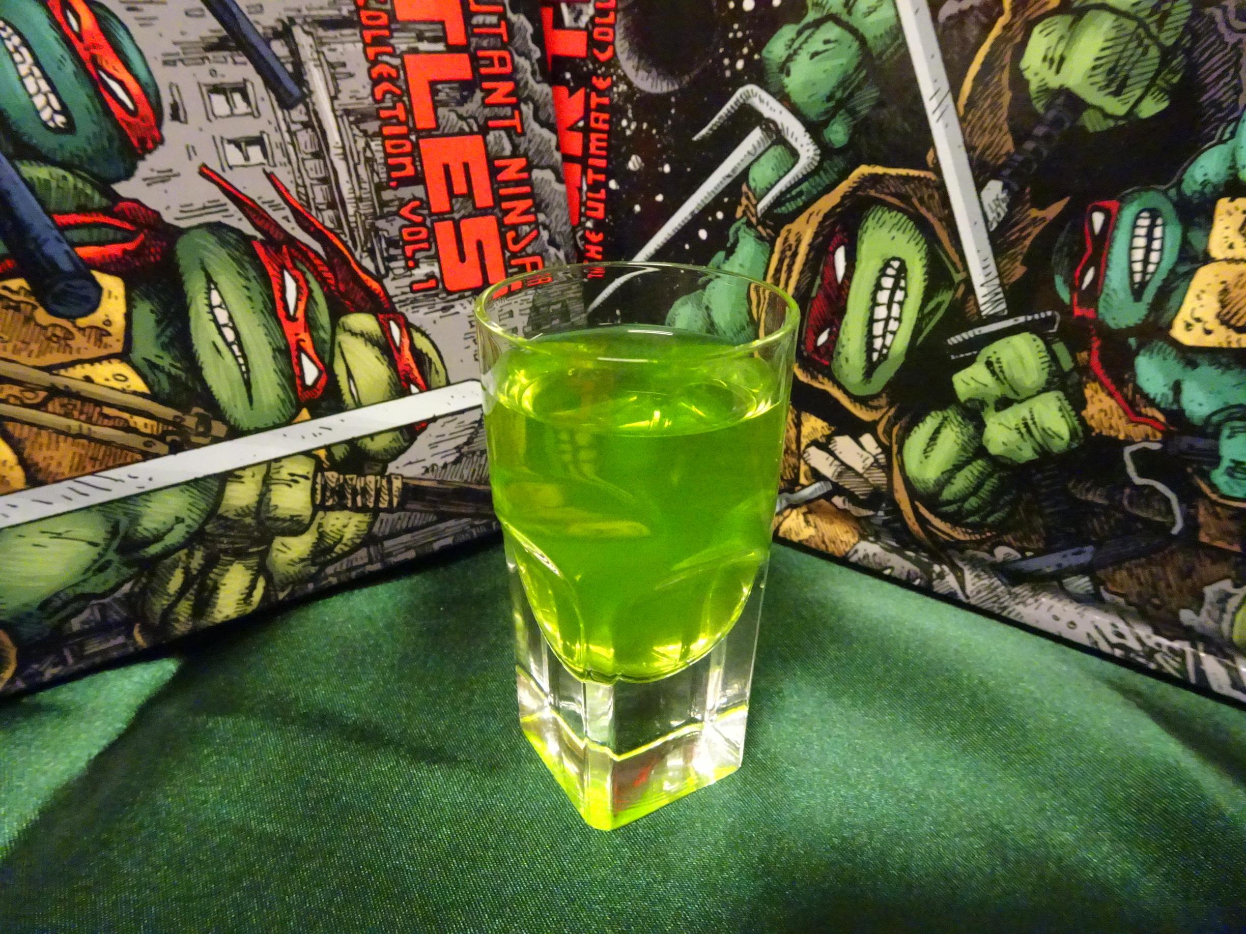 Cowabunga! (Teenage Mutant Ninja Turtles) – Superhero Cocktails
